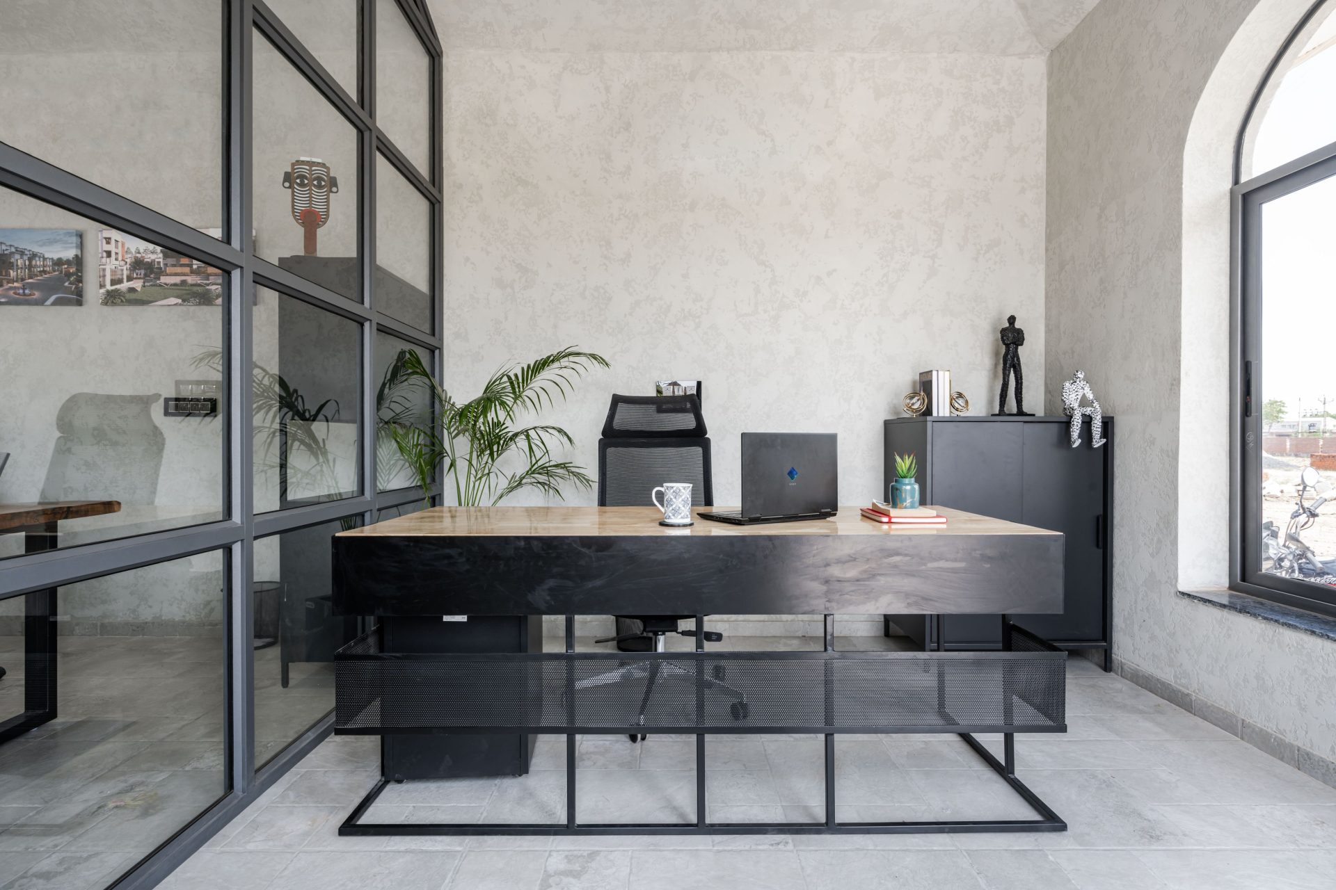 Indoor Minimalist Office Design