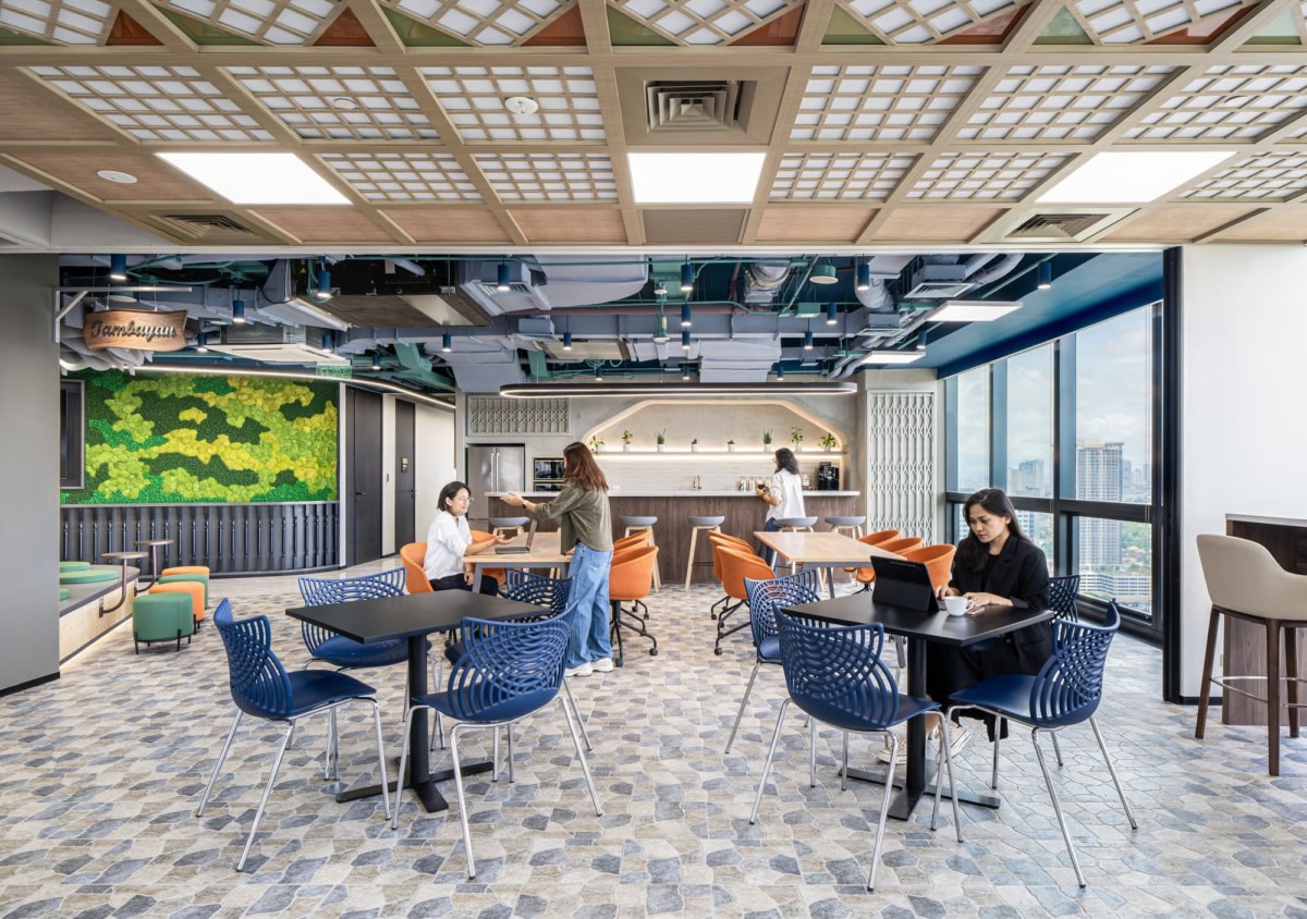 Office Cubicle Design: Create Functional & Stylish Workspaces